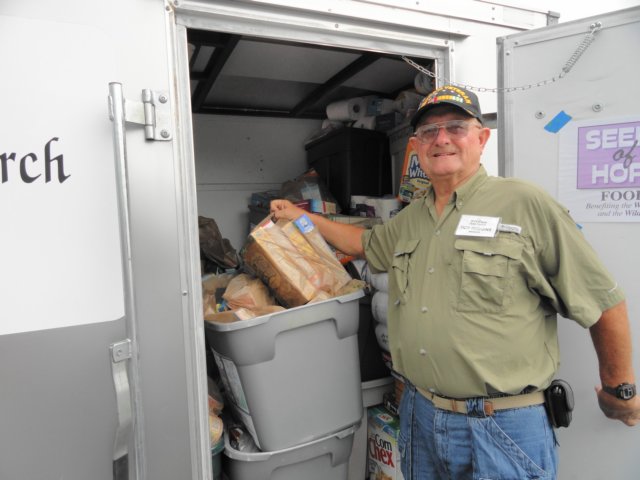 06/28/13 - Don Huggins Loads the Truck